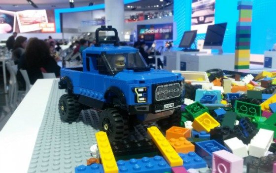 Lego enfrenta caída en sus ventas por primera vez en 13 años