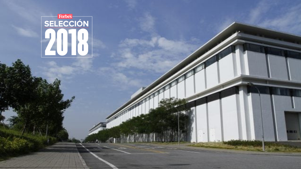 Selección 2018 | El milagro digital de la planta de Huawei: un móvil ...