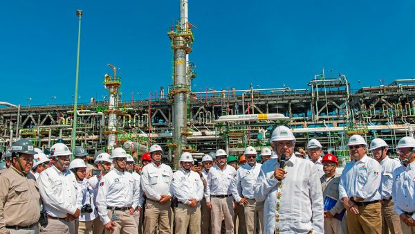 Refinería de Minatitlán, la que más recursos tuvo y la que menos opera ...