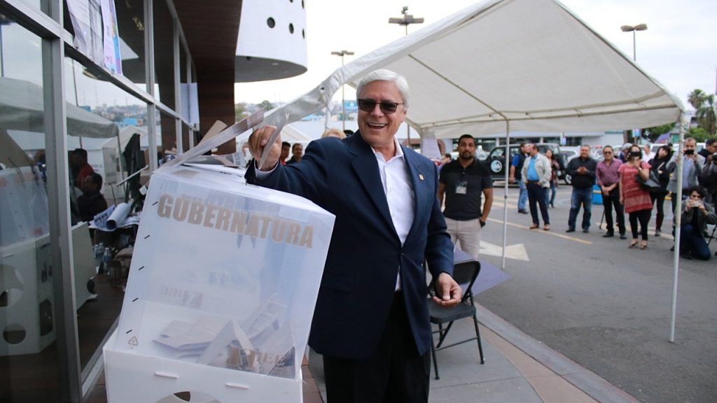 Jaime Bonilla, el gobernador que pasó del Partido Republicano de EU a ...