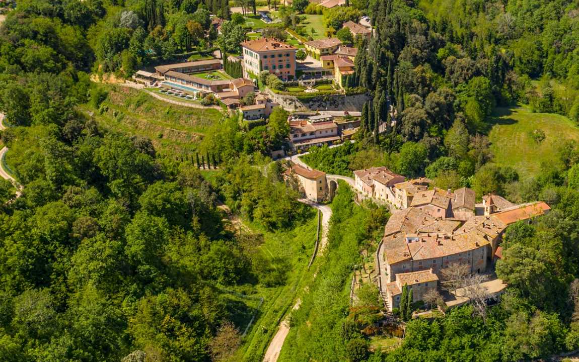 Así define el lujo Salvatore Ferragamo desde Il Borro en la Toscana