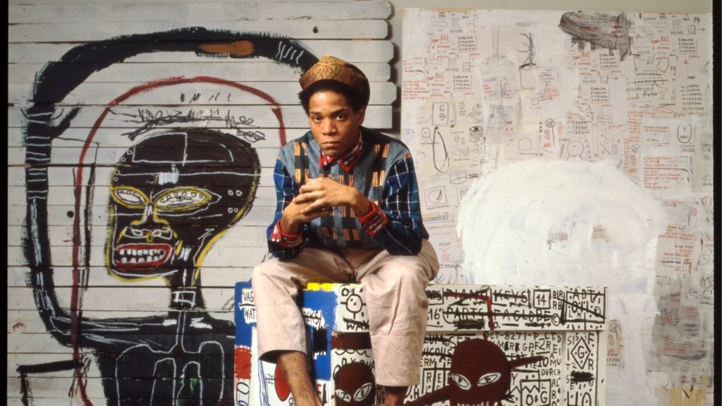 Lanzan colección de equipaje con diseños de Jean-Michel Basquiat