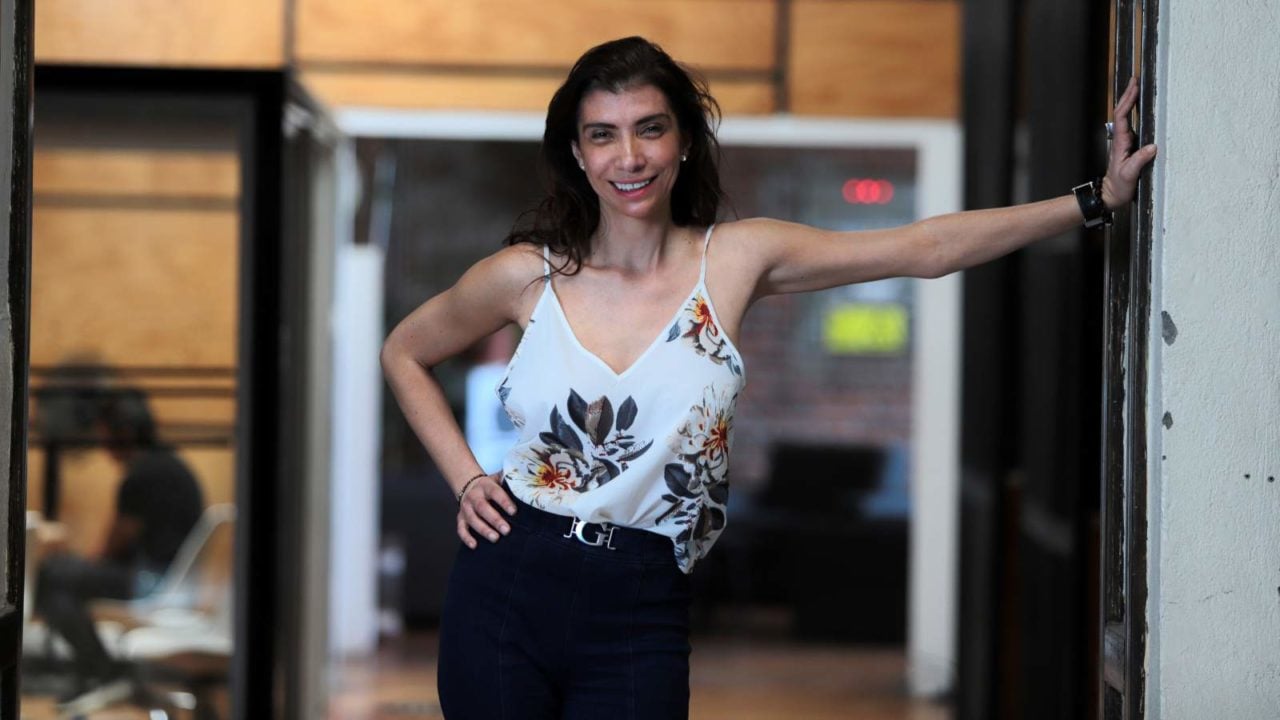 Se puede cambiar el mundo a través de las empresas: Alejandra Mustakis ...