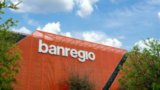 Hey Banco, el brazo digital de Banregio, recibe su propia licencia de ...