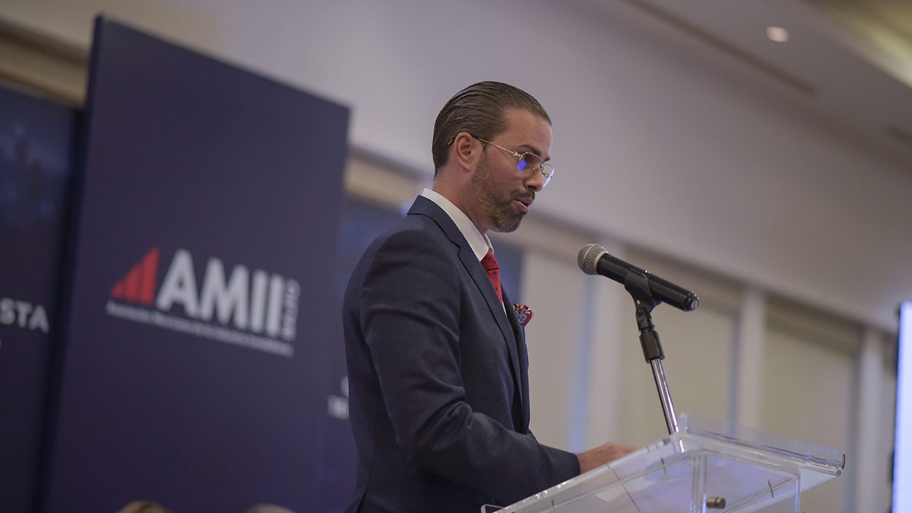 Jorge Armando Torres Landa es nuevo presidente de la AMII Bajío