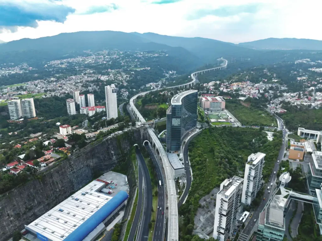 Inauguran el Tren Interurbano 'El insurgente', obra con una inversión ...