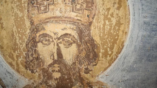 Hallan en Grecia el único retrato original del último emperador romano ...