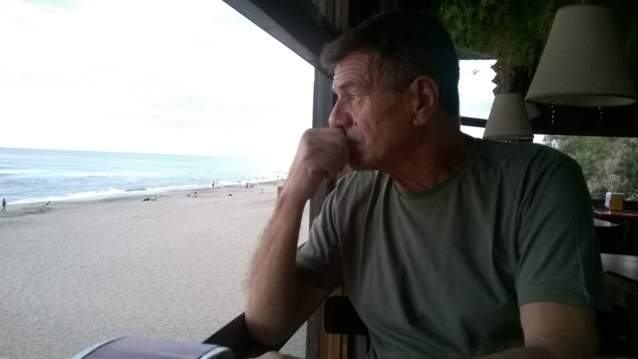 Guillermo Saccomanno obtiene Premio Alfaguara de novela 2025 • Forbes ...