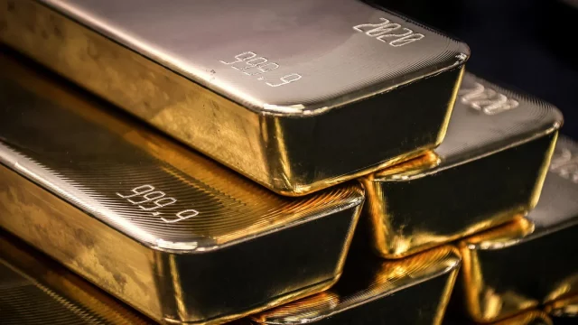 Precios del oro alcanzan un máximo histórico mientras los aranceles ...