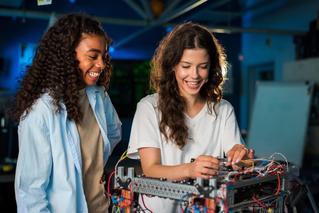 Los empleos del futuro están en STEM, pero pocas mexicanas llegan ...