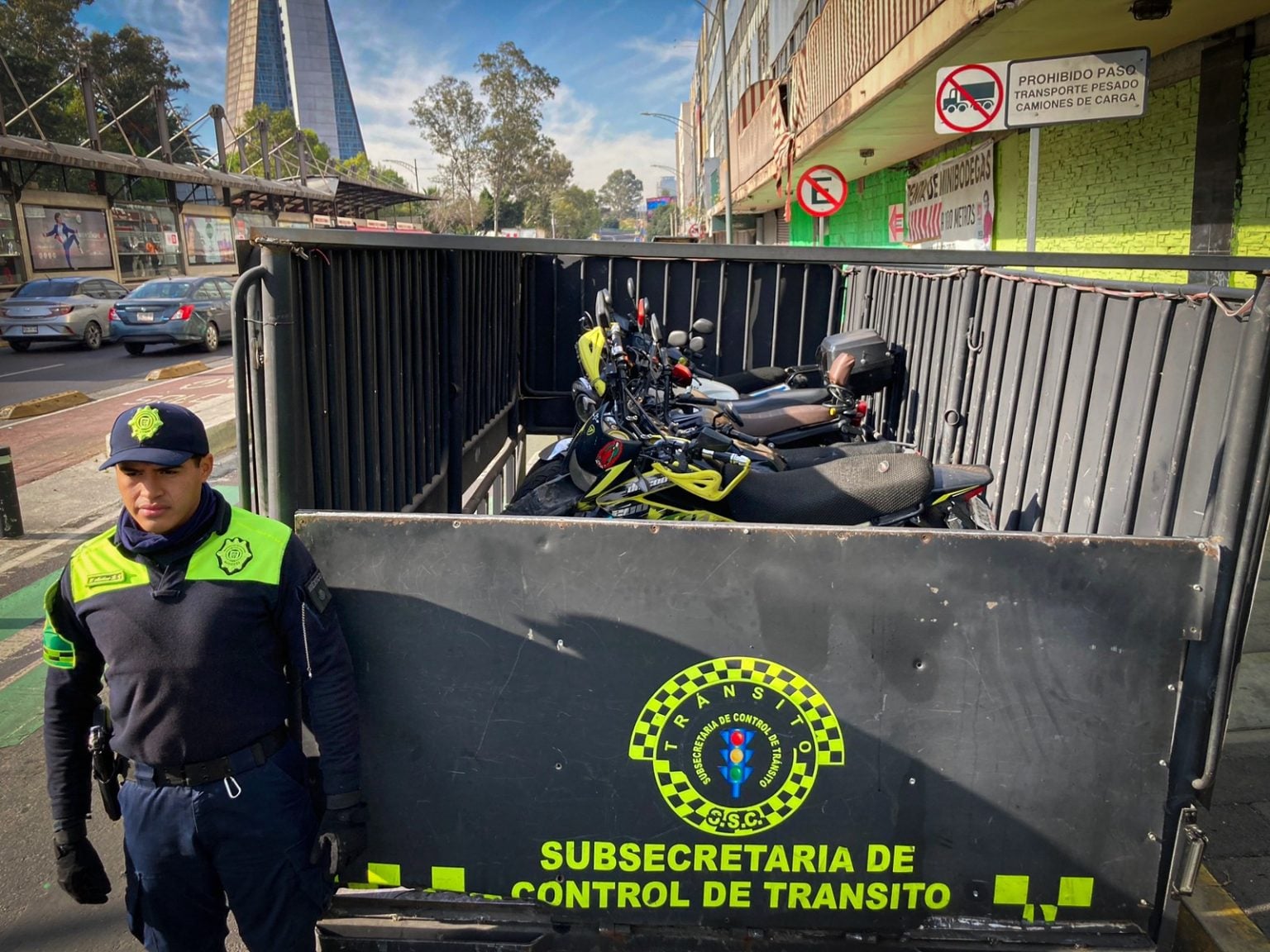 Autorizan a policía auxiliar y bancaria aplicar infracciones de ...